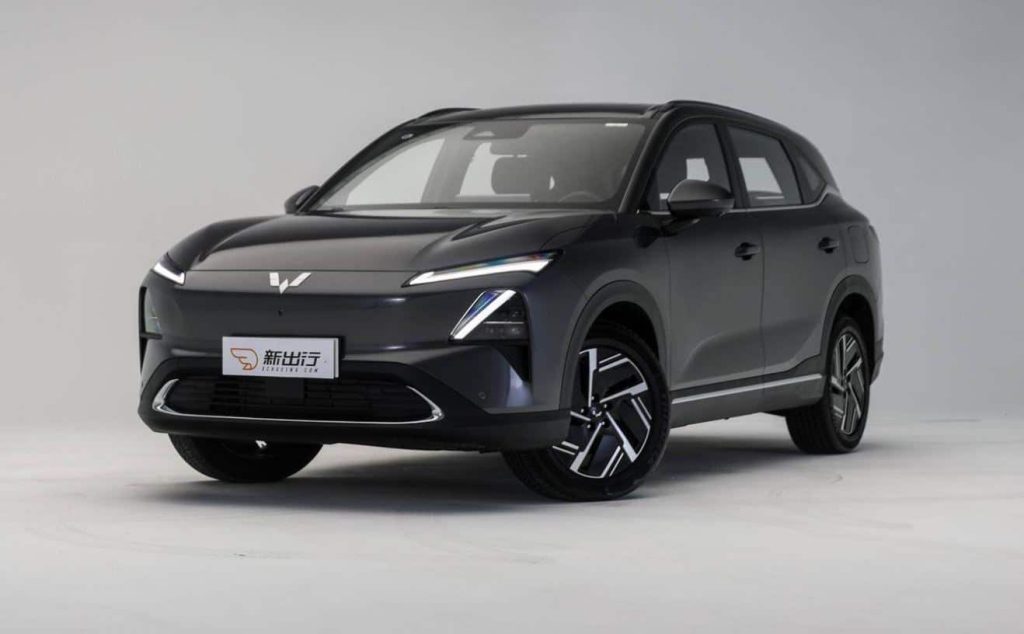 Wuling Starlight: Mobil Kompak dengan Inovasi dan Fitur Canggih